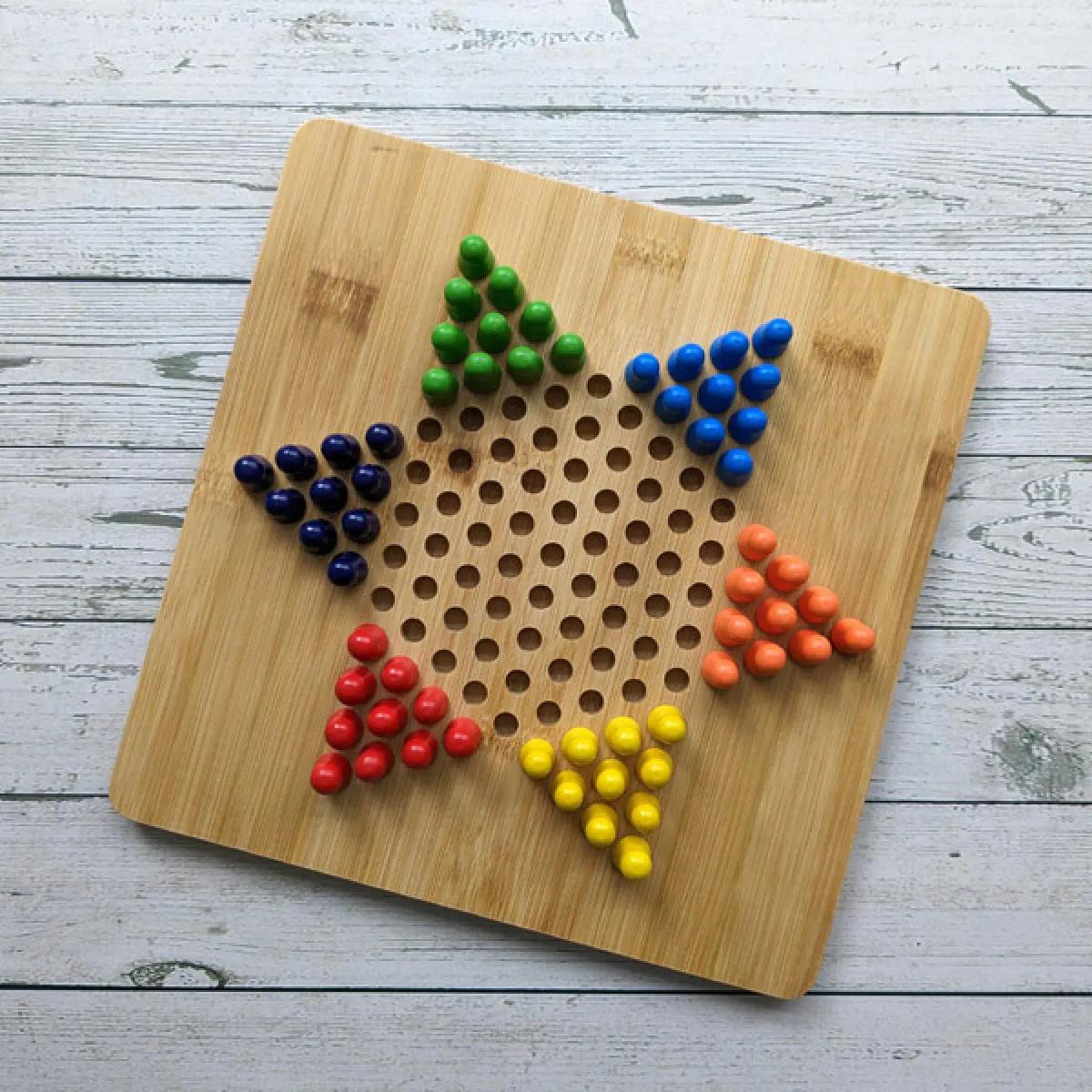 Društvena igra KINESKE DAME I NE LJUTI SE ČOVEČE - | Knjižare Vulkan